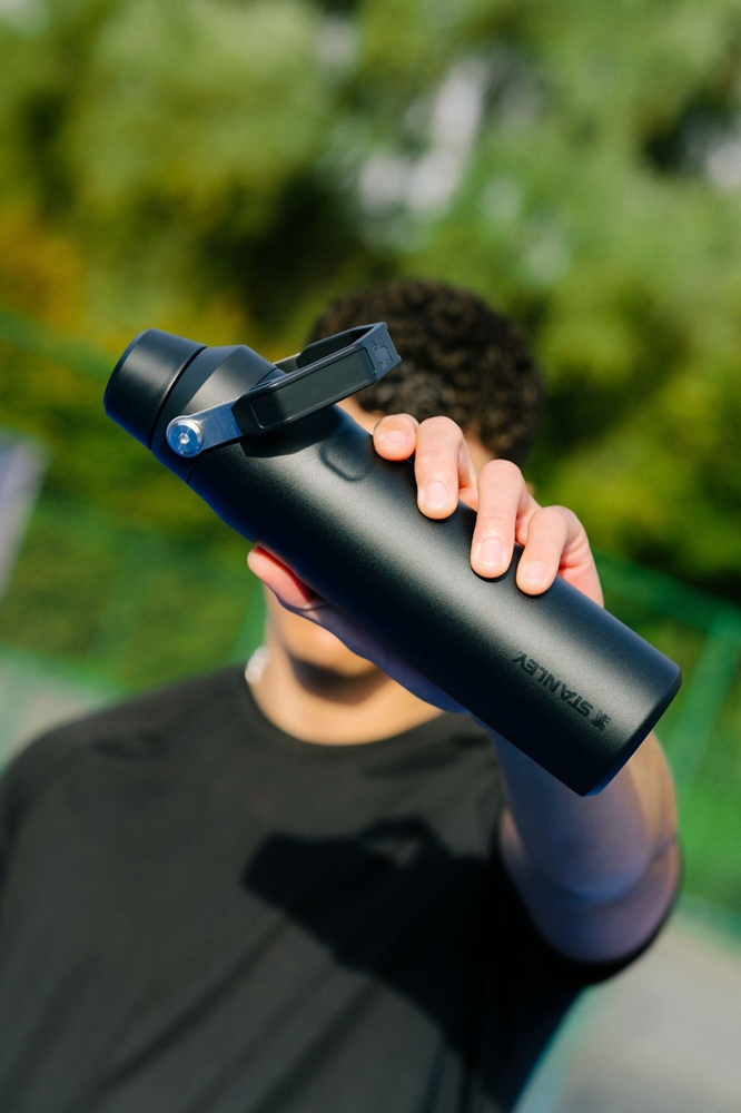 Stanley IceFlow™ Fast Flow Lid Bottle stainless steel water bottle ...