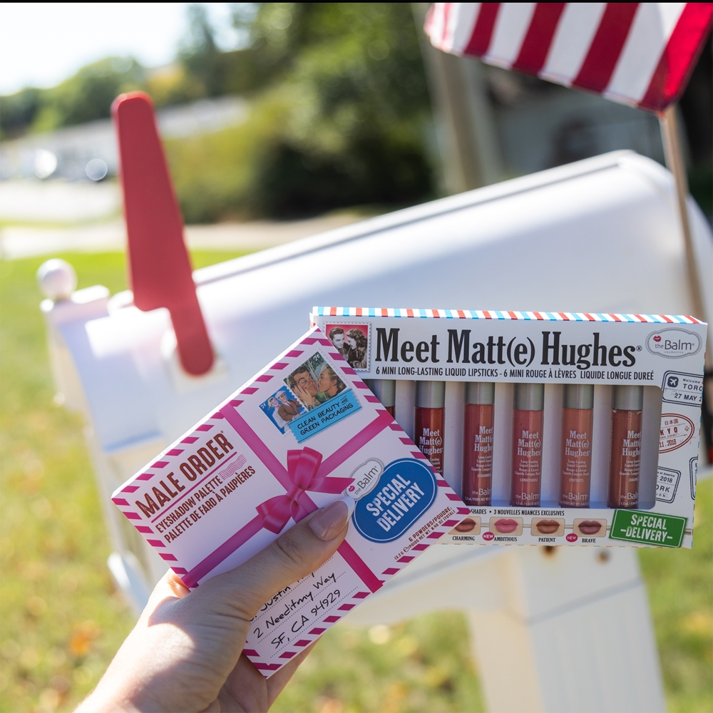 theBalm Male Order® Special Delivery paleta cieni do powiek