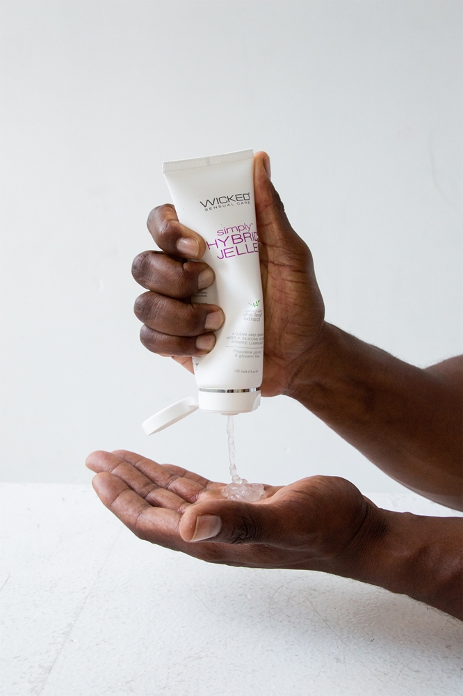 Wicked Simply Hybrid Jelle lubricant gel hybrid | notino.ie
