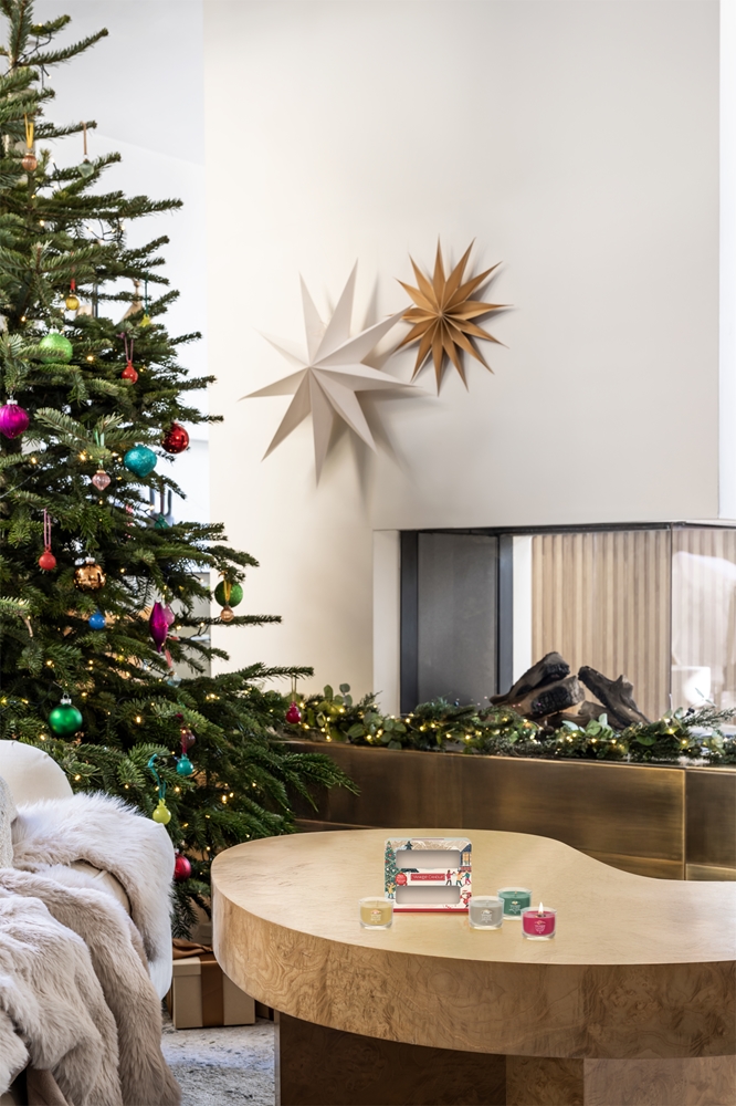 Yankee Candle Christmas Collection 4 Votive Candles | Brza dostava ...