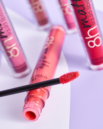 essence 8h matte liquid matt lipstick | notino.co.uk