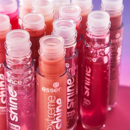 essence Extreme Shine plumping lip gloss | notino.co.uk