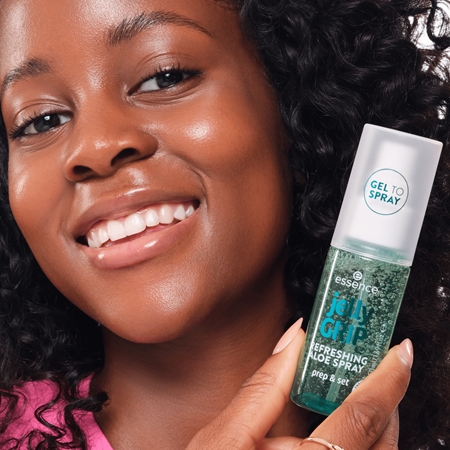 essence jelly GRIP 2-in-1 primer and setting spray with a refreshing ...