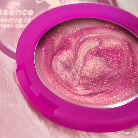 essence Disney Alice in Wonderland multi-purpose makeup for lips and ...