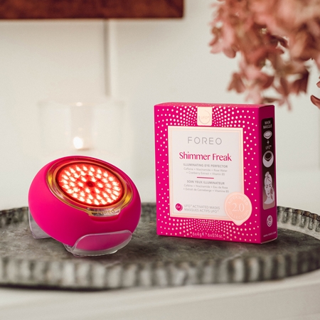 FOREO UFO™ 3 LED sonic device to accelerate the effects of facial masks ...