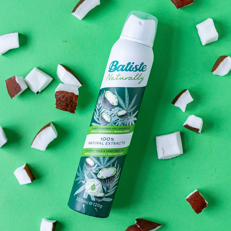 Batiste Naturally Coconut & Hemp suchý šampon pro absorpci přebytečného ...