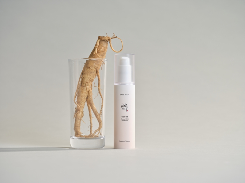 Beauty of Joseon Ginseng Moist Sun Serum Erneuerndes und schützendes ...