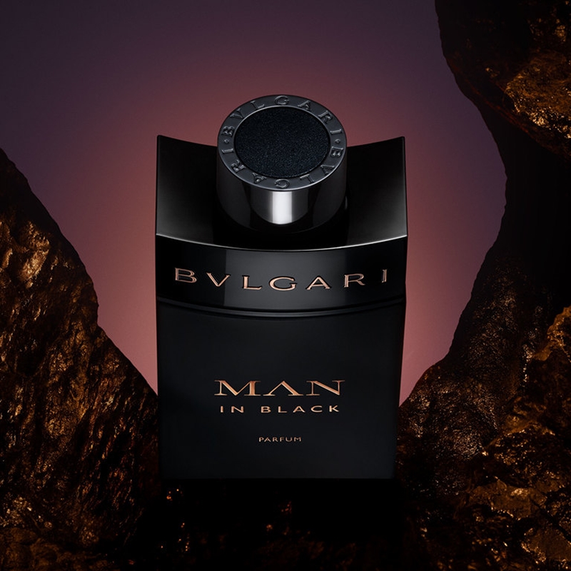BVLGARI Bvlgari Man In Black Parfum парфюм пълнещ за мъже | notino.bg