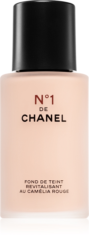 Chanel Revitalizing Foundation Illuminating Foundation moisturising ...