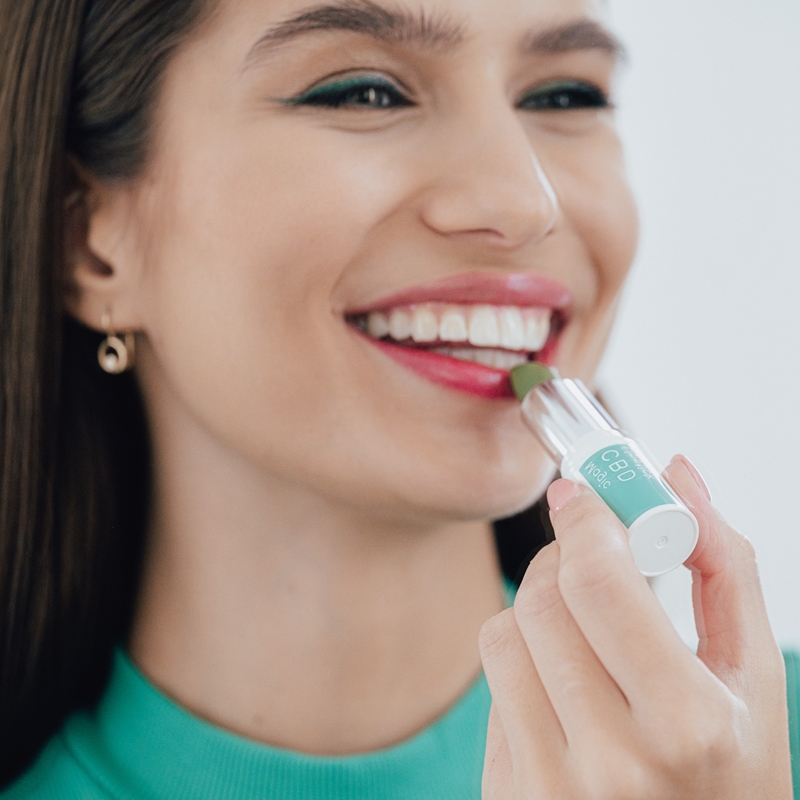 Dermacol Cannabis Magic CBD colour-adapting pH balm for lips | notino.co.uk