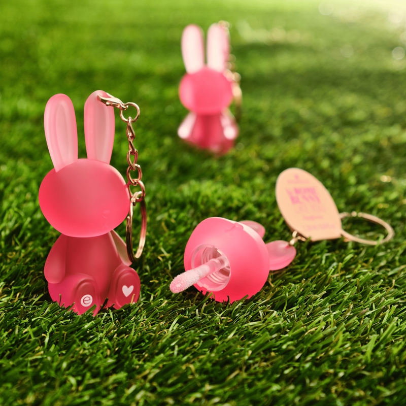 essence SOMEBUNNY LIKE YOU shimmering lip gloss | notino.co.uk