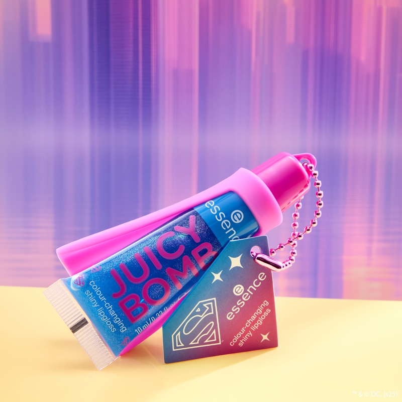 essence Superman Juicy Bomb samozabarvujicí pH lesk na rty | notino.cz