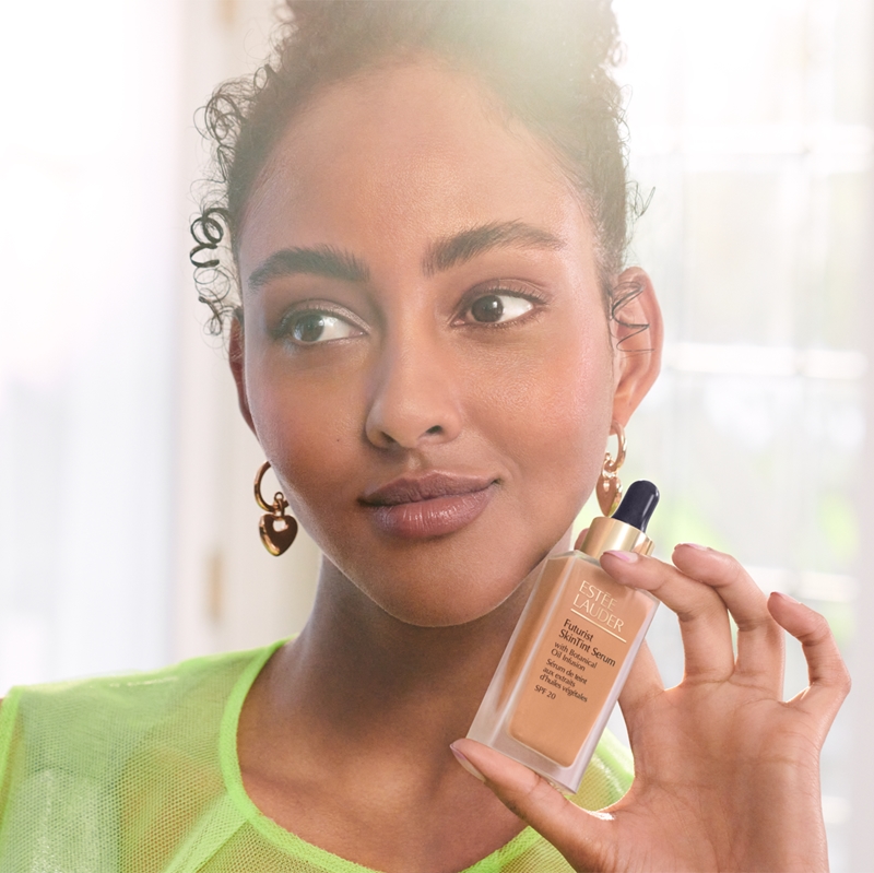 Estée Lauder Futurist SkinTint Serum Foundation With Botanical Oil ...