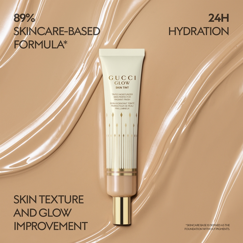 Gucci Gucci Beauty Glow Skin Tint Moisturizer crème teintée hydratante ...
