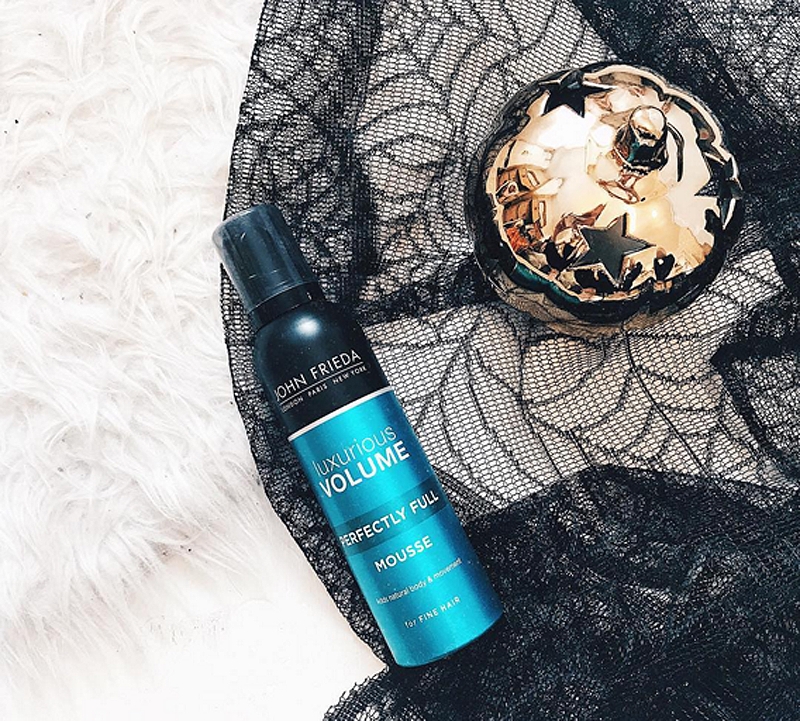 John Frieda Volume Lift Thickening Mousse Styling Mousse | notino.ie