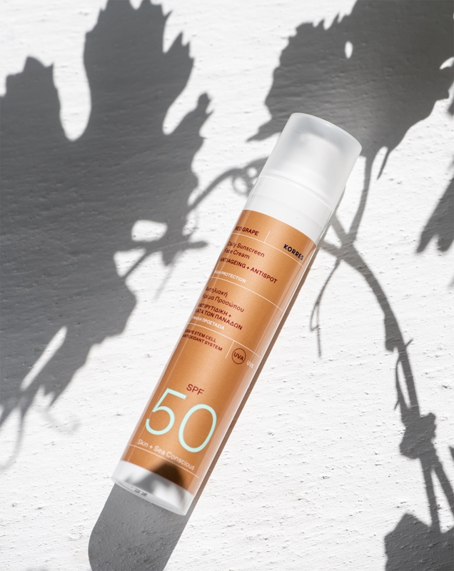 Korres Red Grape Daily Sunscreen Päikesekaitsekreem näole | notino.ee
