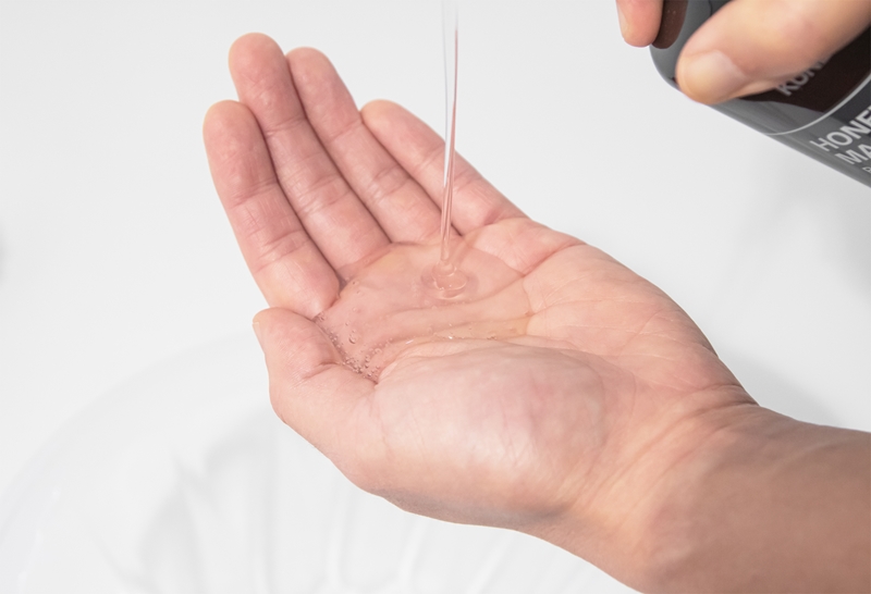 KUNDAL Honey & Macadamia White Musk natural shampoo for dry and damaged ...