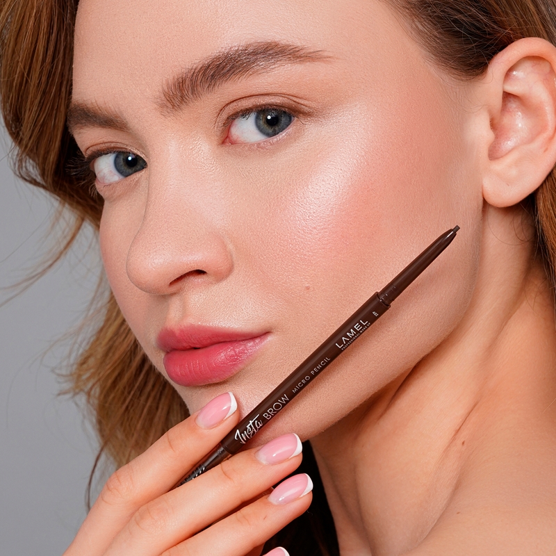 LAMEL Insta Brow crayon pour sourcils avec brosse | notino.fr