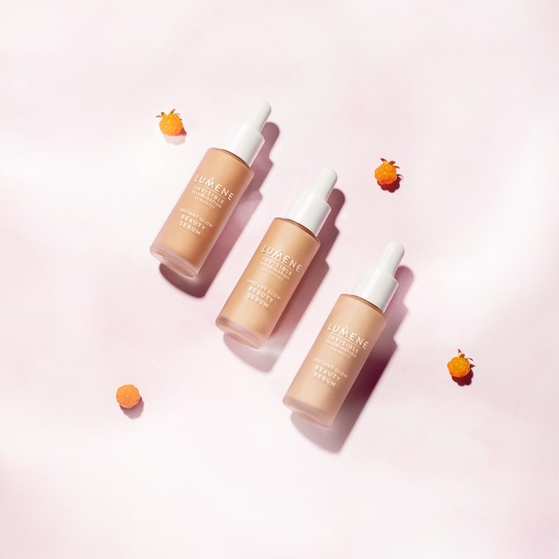 Lumene Invisible Illumination Instant Glow ultraleichtes Foundation ...