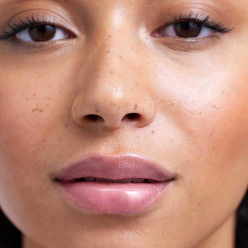 Lumene Lip Glow Oil Balm balzam za ustnice z oljem | notino.si