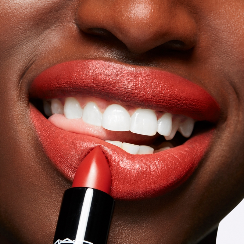 MAC Cosmetics Chili's Crew Lustreglass Lipstick хидратиращ гланц за ...