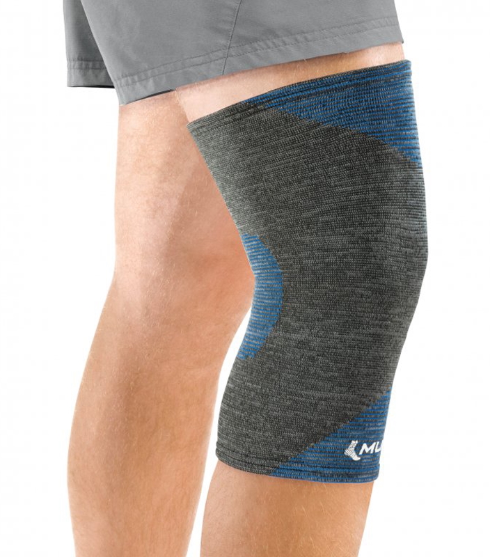Mueller 4-Way Stretch Premium Knit Knee Support ligaduras para joelho ...