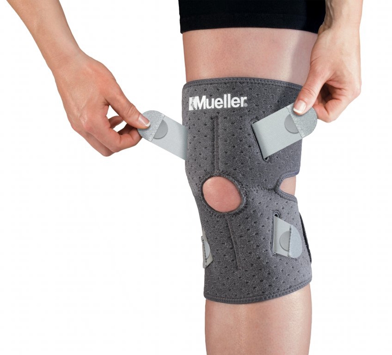 Mueller Adjust-to-Fit Knee Support bandage pour genou | notino.fr