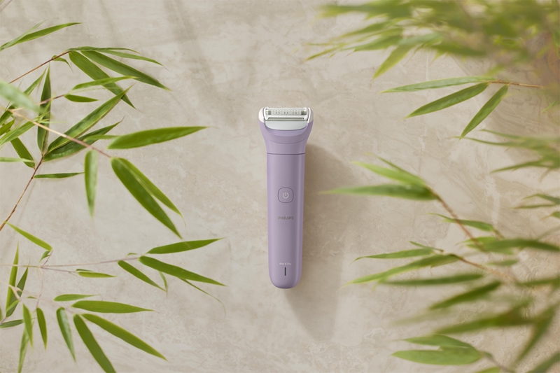 Philips Series 6000 Wet & Dry BRL114/00 Electric Shaver for women ...