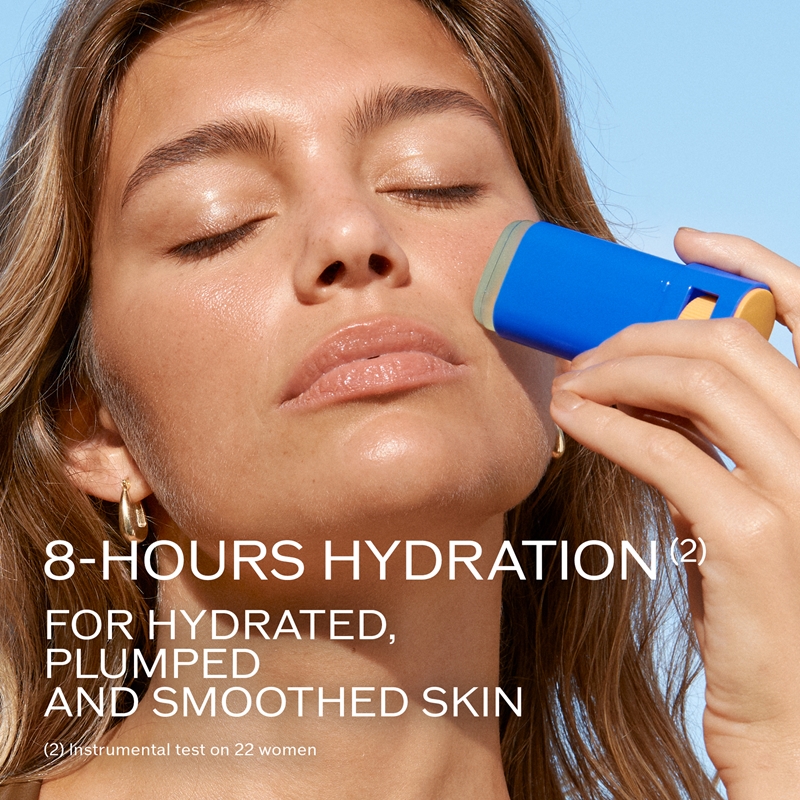 Shiseido Expert Sun Protector Clear Stick SPF 50+ protective gel in a ...