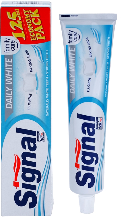 Signal Daily White Toothpaste | notino.ie
