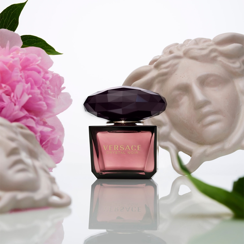 Versace Crystal Noir | Livrare rapida! | Notino.ro