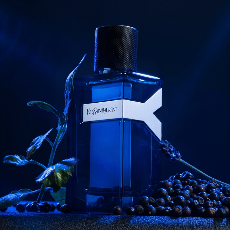 Yves Saint Laurent Y EDP Intense Eau de Parfum pour homme | notino.fr