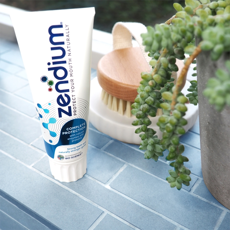 Zendium Complete Protection toothpaste for healthy teeth and gums ...
