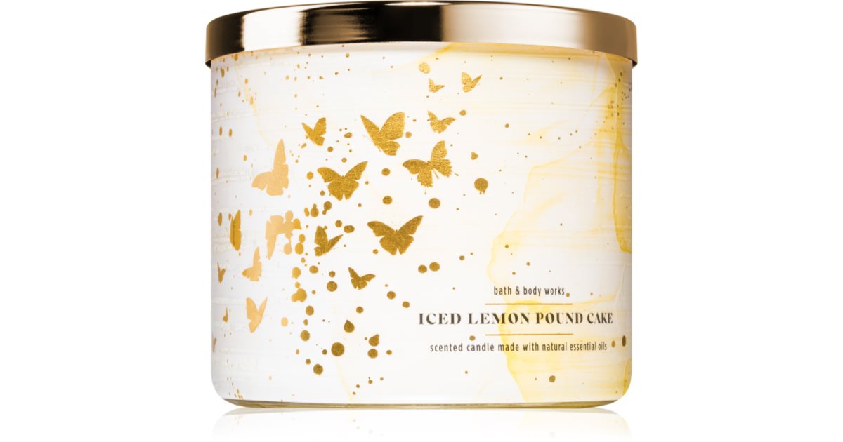 Bath & Body Works Iced Lemon Pound Cake scented candle I. | notino.ie