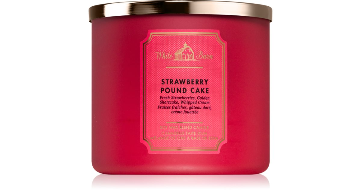 Bath & Body Works Strawberry Pound Cake scented candle | notino.ie