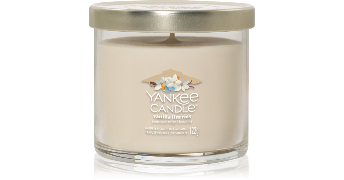 Yankee Candle Vanilla Flurries scented candle Signature | notino.ie